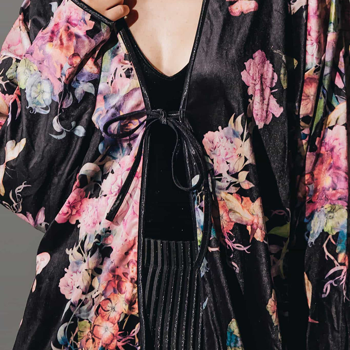 Bombyx Mori Midaxi Velvet Kimono - Limited – BlackMilk Clothing