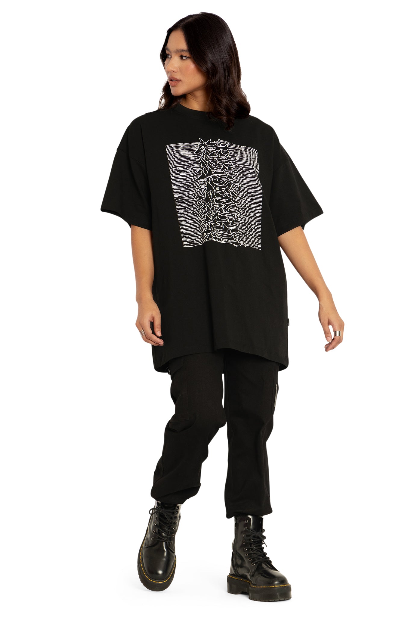 Shark Division Giant Tee – BlackMilk Clothing